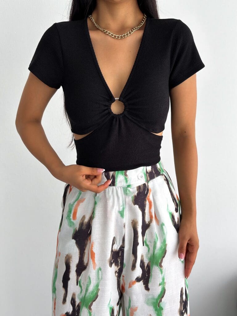 Circle Charm Cotton Black Top - UNBOX Basics