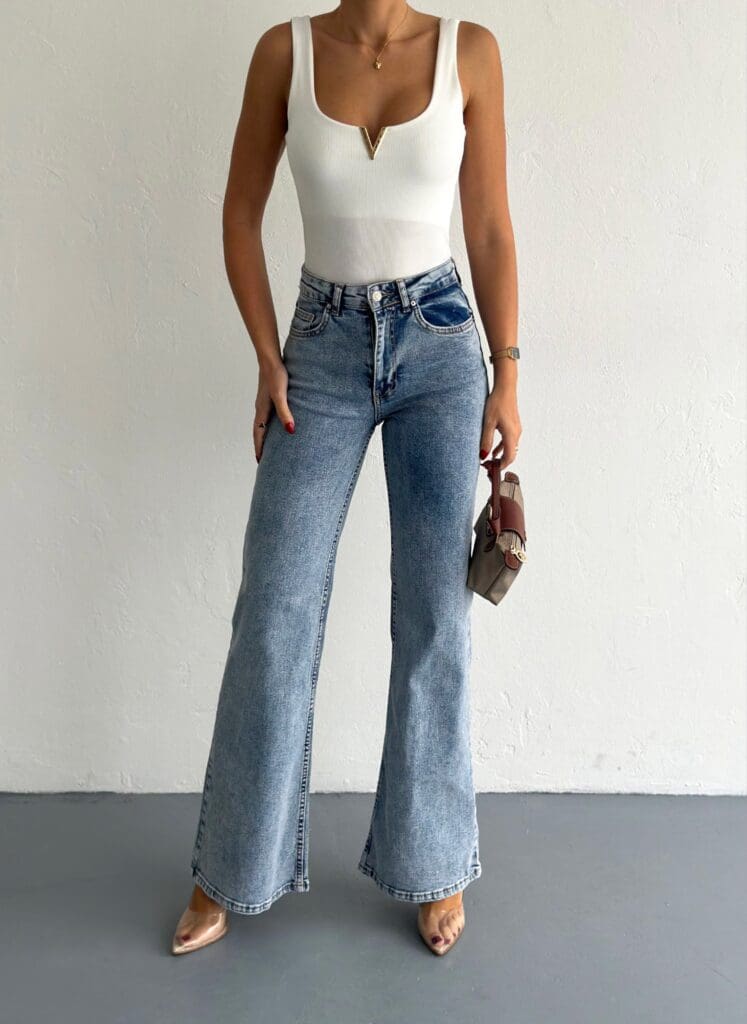 Eclipse Flare Jeans - UNBOX Basics